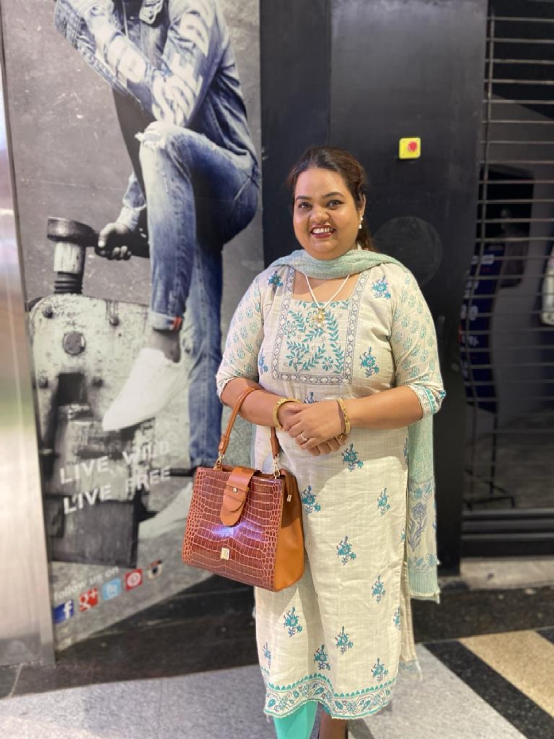 Mrs.Tarandeep kaur Bains - Guru Nanak Khalsa College